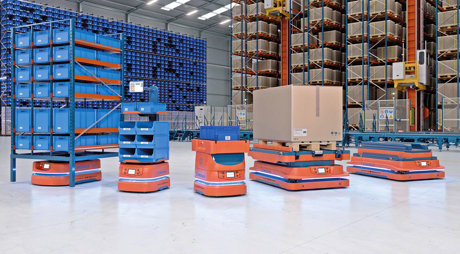 Autonomiczne roboty mobilne (AMR) - Mecalux.pl
