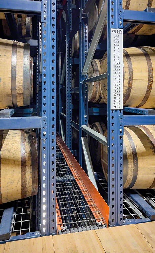 Magazyn whiskey Rabbit Hole Distillery - Mecalux.pl Magazyn whiskey Rabbit Hole Distillery - Mecalux.pl